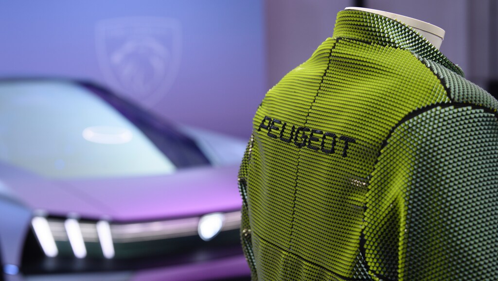 Peugeot Inception Concept: next-generation of electric cars